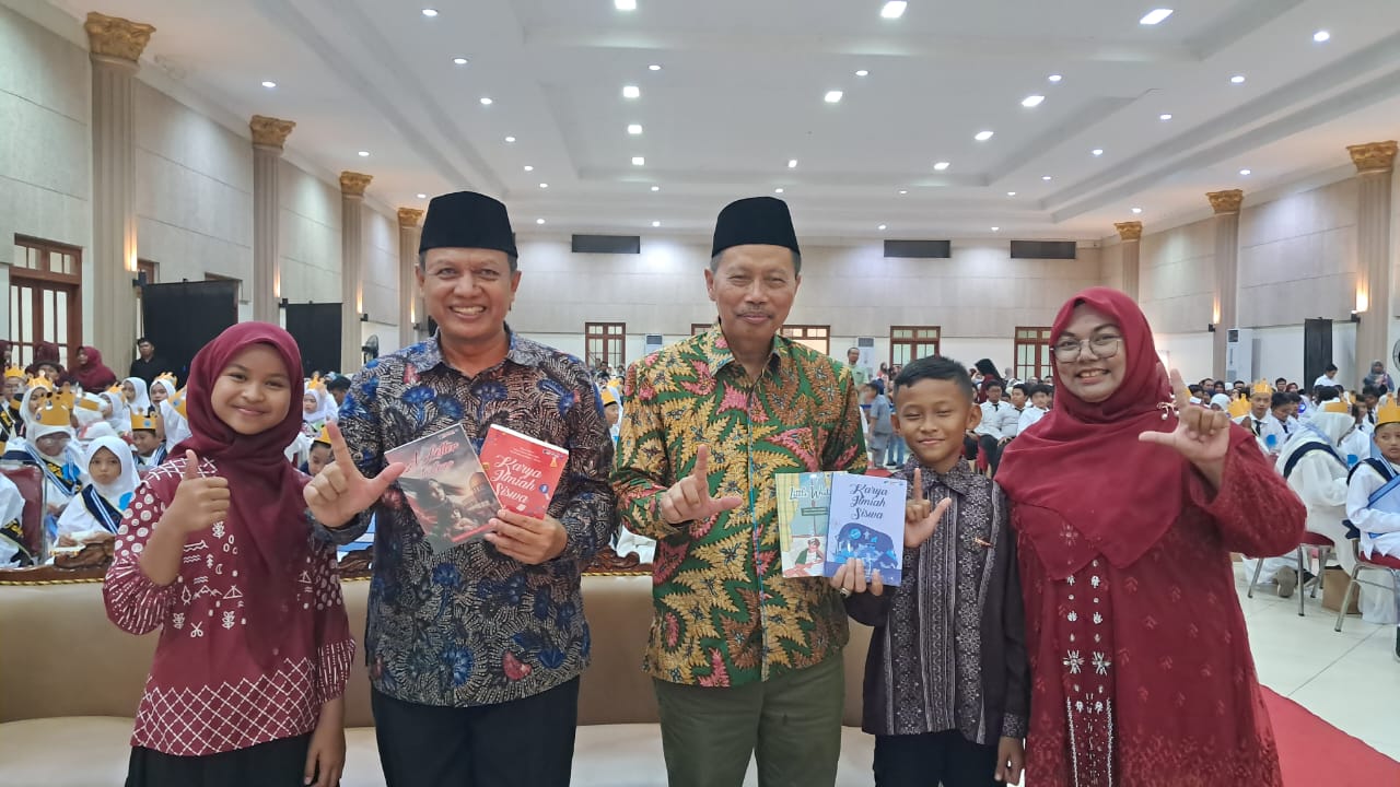 SD Mumtaz Lahirkan Penulis dan Penjaga Kalamullah - TAGAR.CO